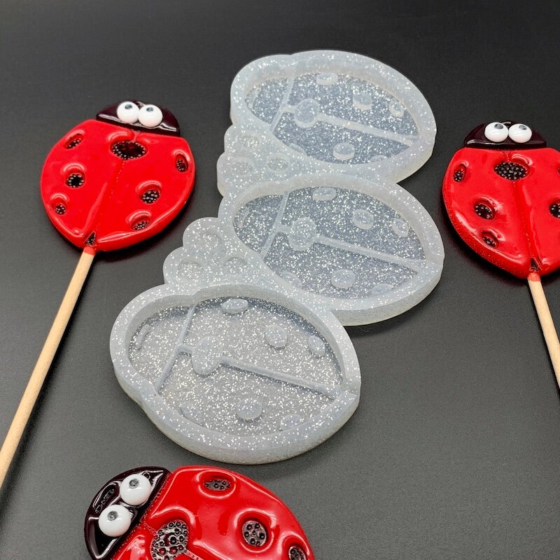 Силиконовая форма молд для леденцов и шоколада Божья коровка