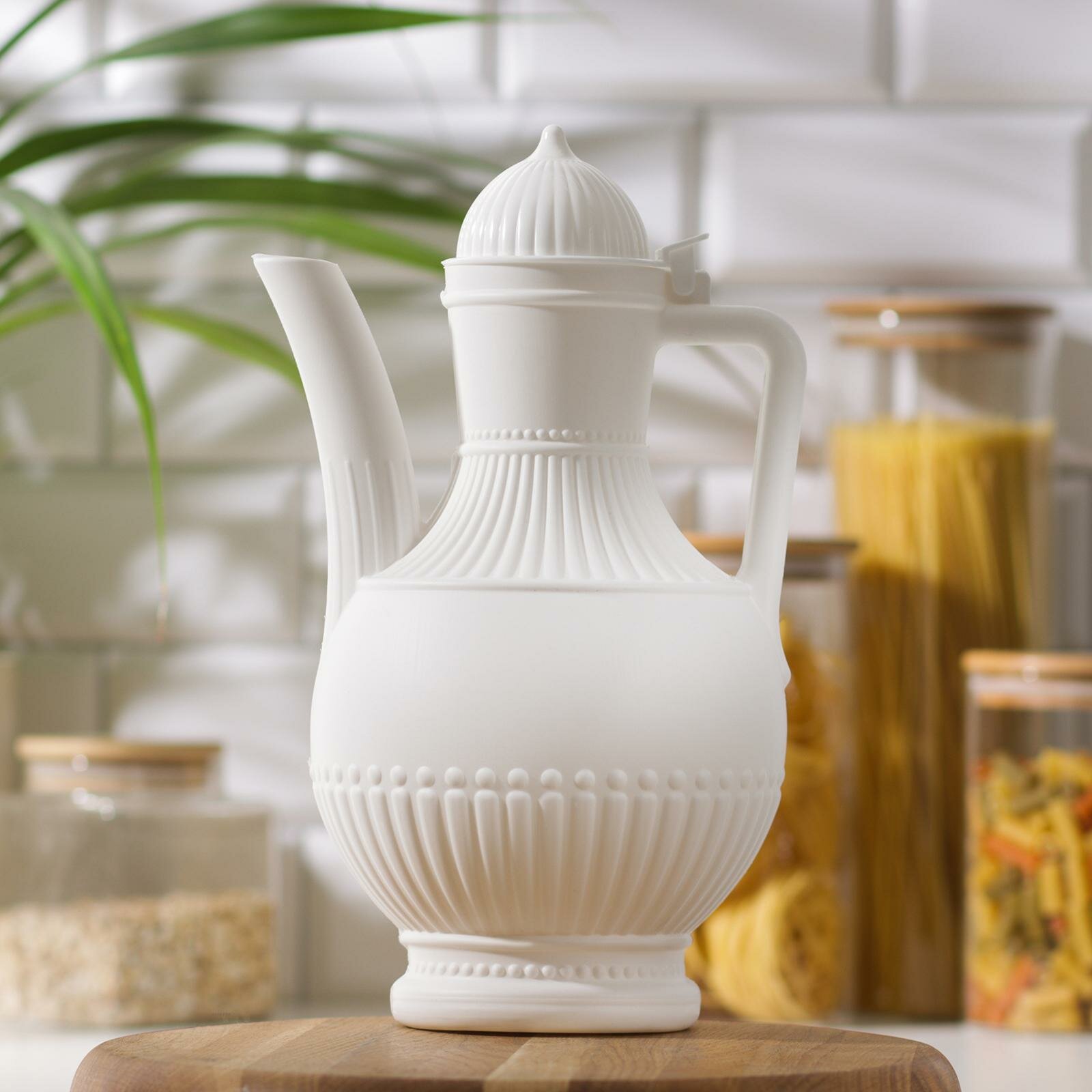 Кувшин для воды кумган Альтернатива, 2 л, пластик, микс