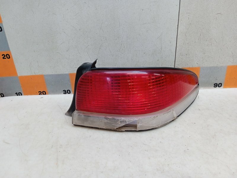 Б/У дефект, оригинал, Додж Стратус 1 Фонарь задний правый Dodge Stratus 2000 1, JA 343665 CHRYSLER арт. 4814360AC