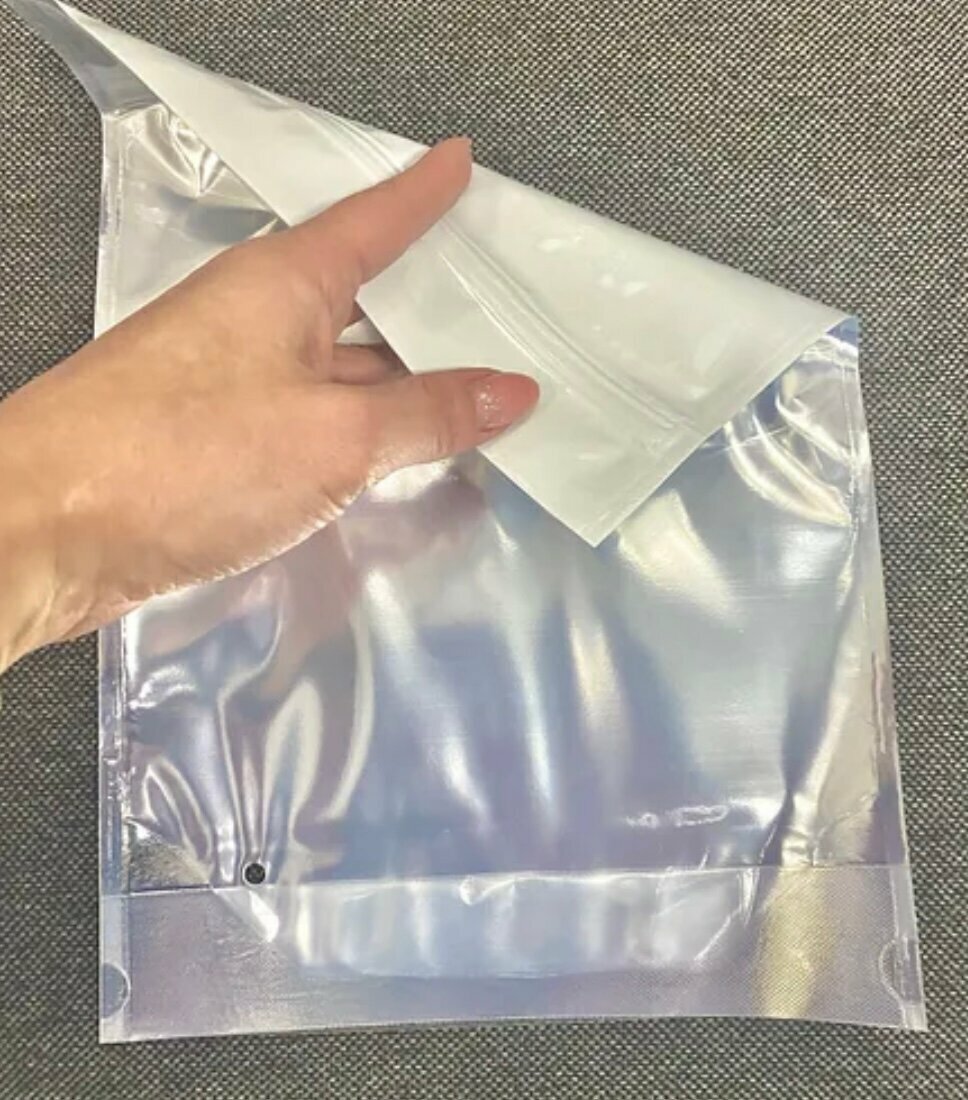 Пакет Дой-пак, 22х26,5 см, 25 шт , белый с одной прозрачной стороной , с отверстием для выхода воздуха .