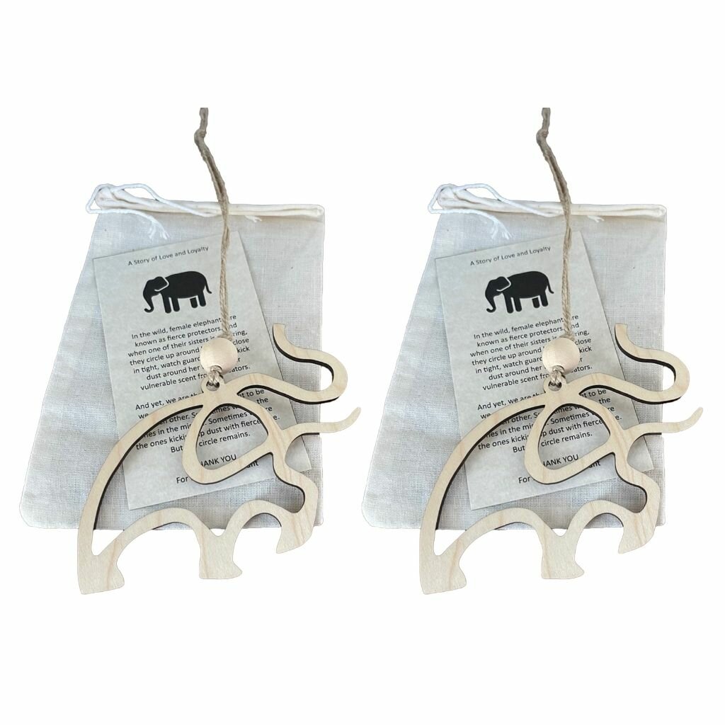 Внутреннее убранство рабочего стола, Деревянный декор в виде слона, 2 штуки
