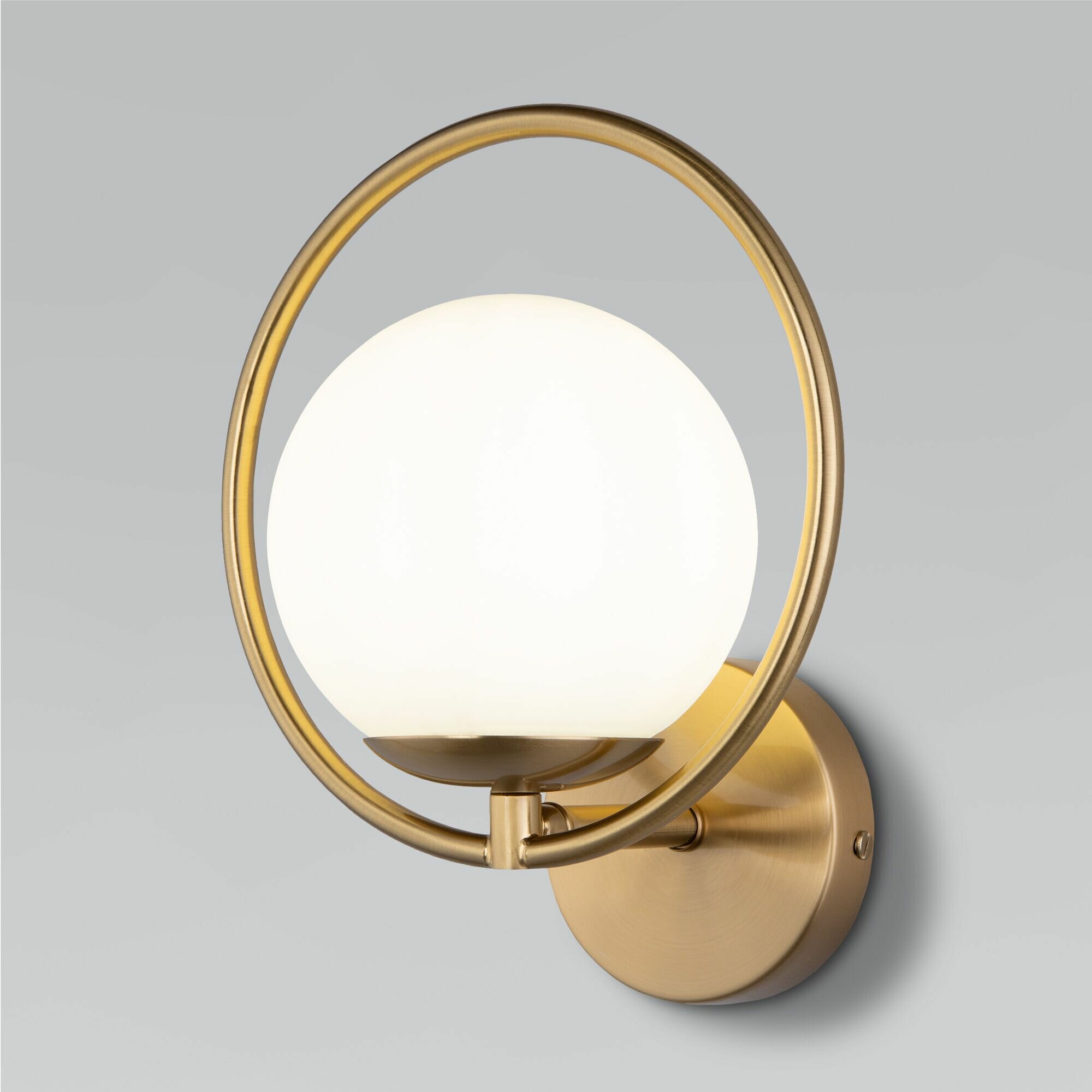 Светильник настенный со стеклянным плафоном на 1 лампу в современном стиле Eurosvet 50289 золото -hz