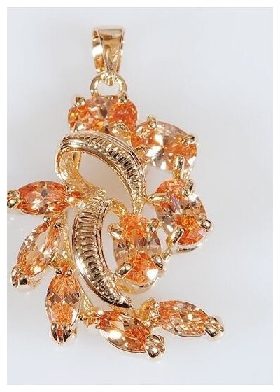 Подвеска, фианит