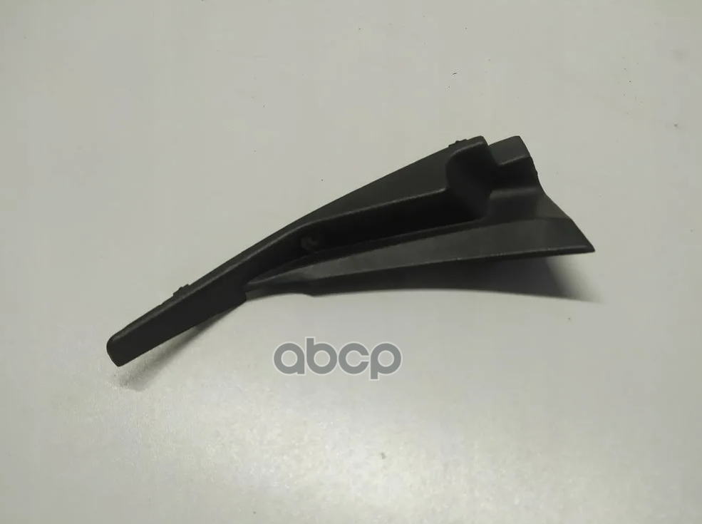 Кронштейн пластиковый MAZDA арт. BBM451PC1D