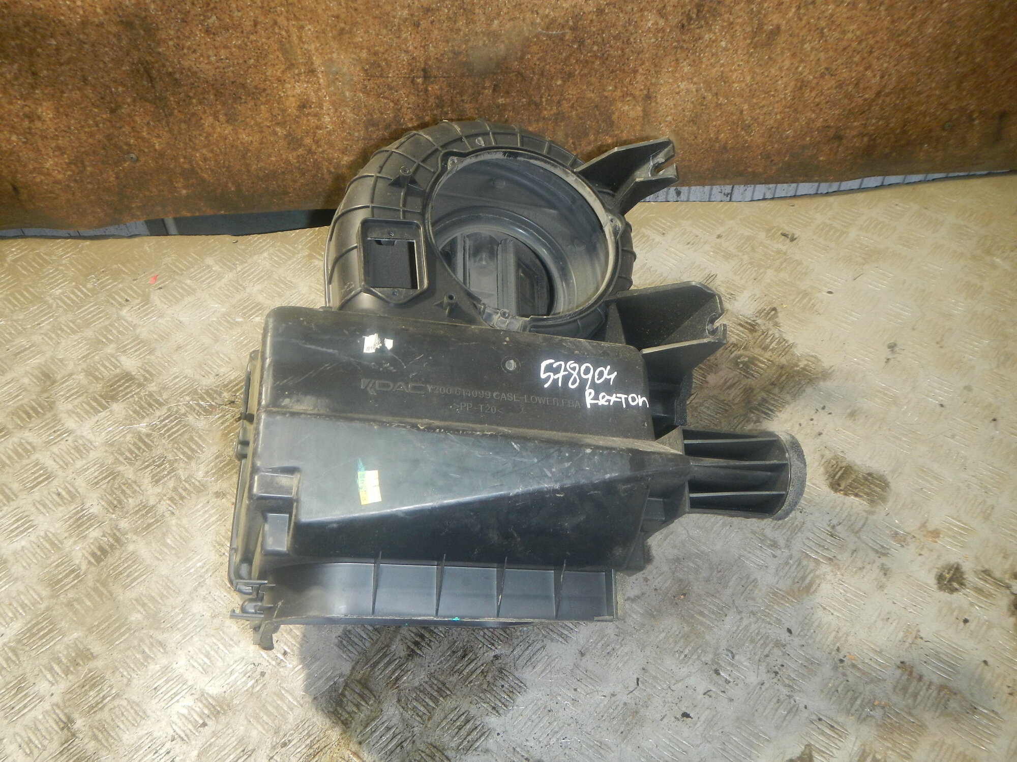 Б/У Корпус отопителя, SsangYong (Сангйонг)-REXTON II (07-) SSANGYONG REXTON II (07-) Без видимых повреждений. 578904 SSA...