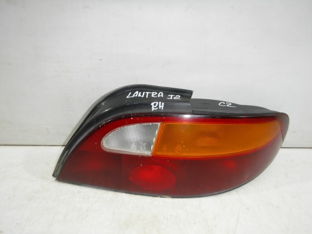 Фонарь задний левый Hyundai Lantra II 9240129020