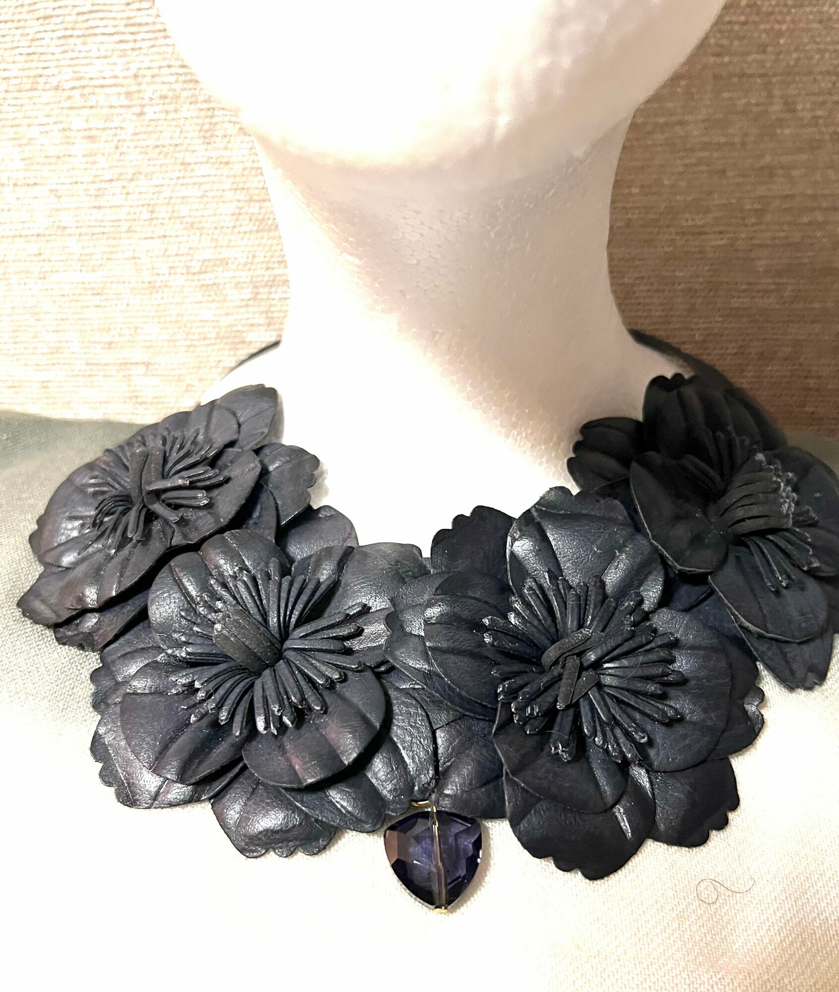 Колье, аметист синтетический