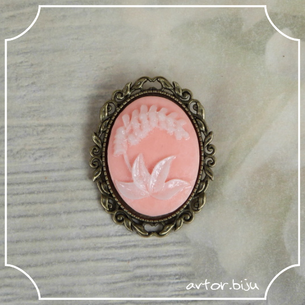 Брошь, камея