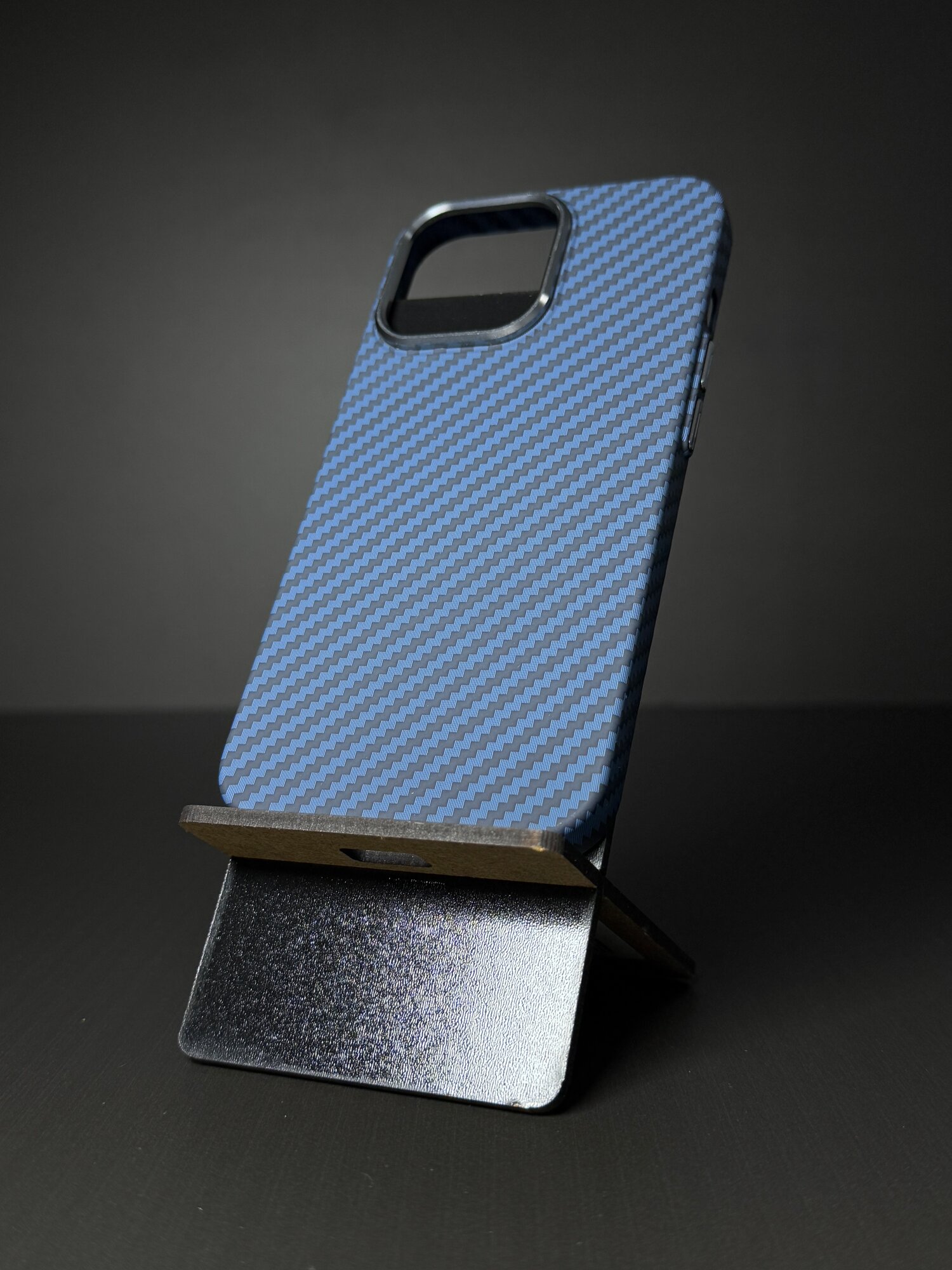 Чехол-накладка для Айфон 13 Про с МагСейф из Кевлара / чехол на iPhone 13 Pro с MagSafe Kevlar LUXO Life+ / MOSBROS, Классический синий, карбоновый