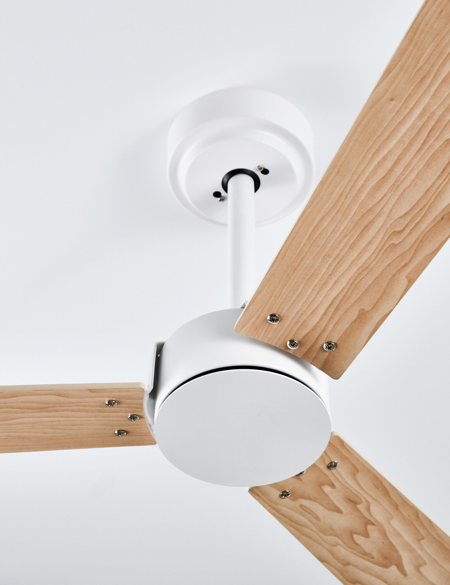 Потолочный вентилятор DAIVEN Kelam White / 130 см / 6 скоростей