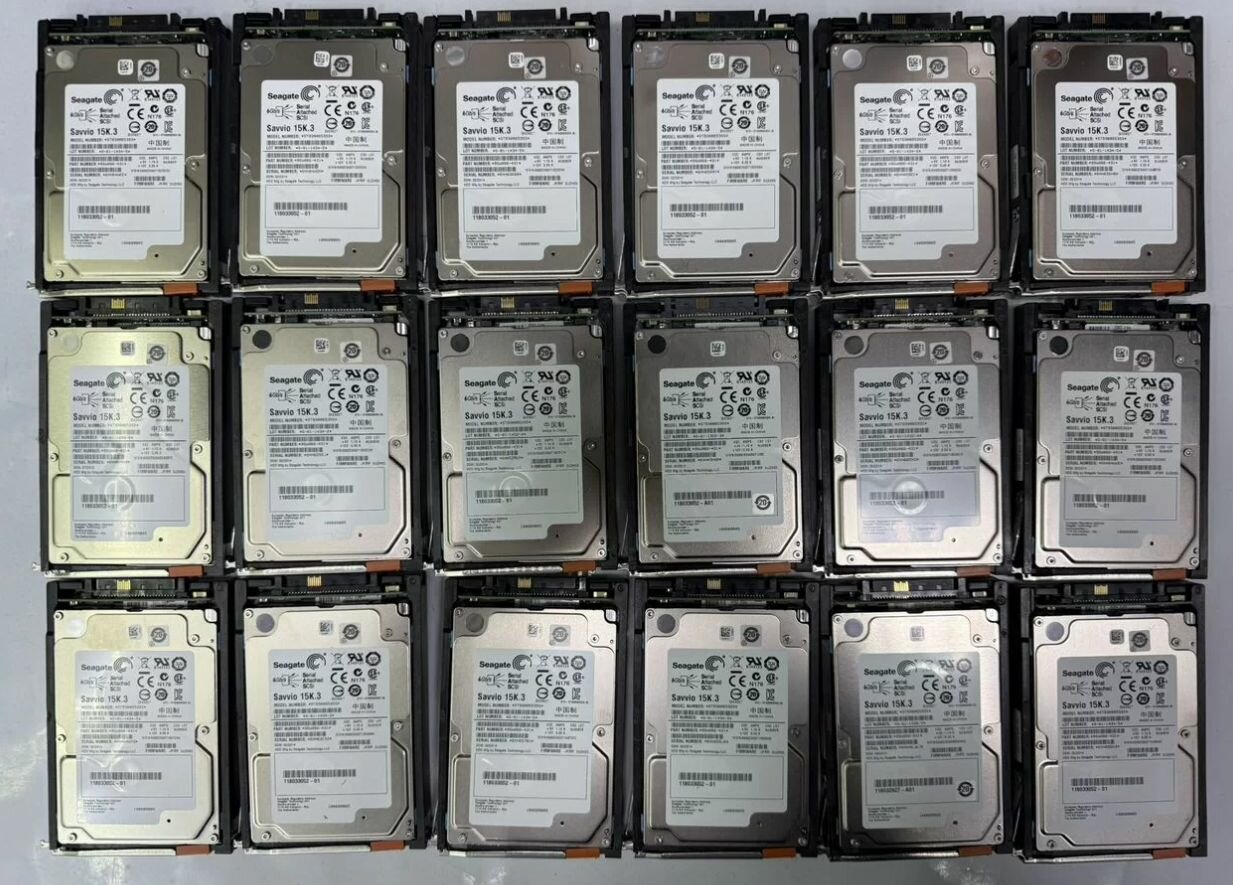 Жесткий диск Seagate ST9300653SS 300Gb SAS 2,5" HDD