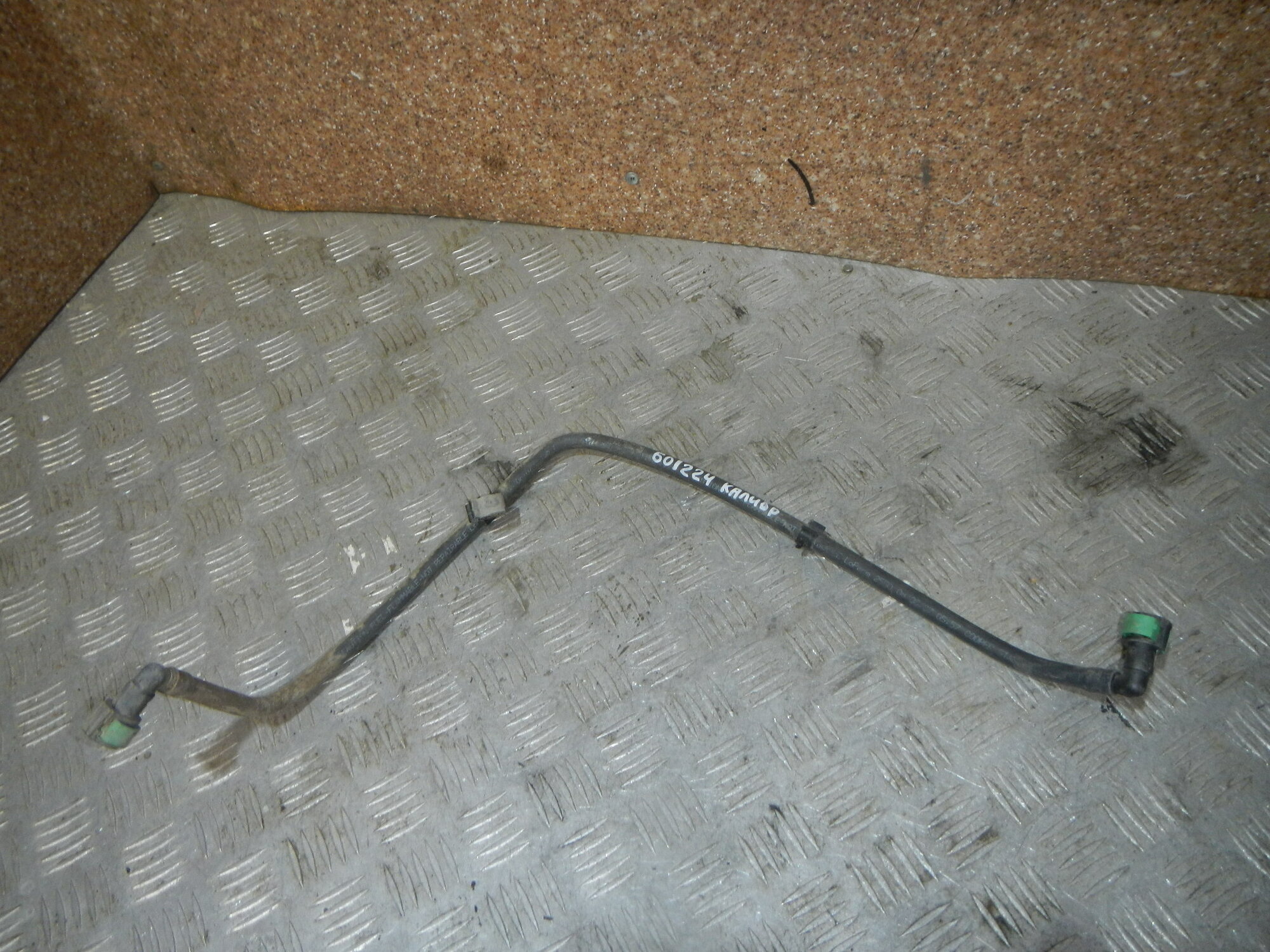 Б/У Трубка, Dodge (Додж)-CALIBER (06-13) DODGE CALIBER (06-13) Топливная. Без повреждений. 601224 CHRYSLER арт. 5105112AD