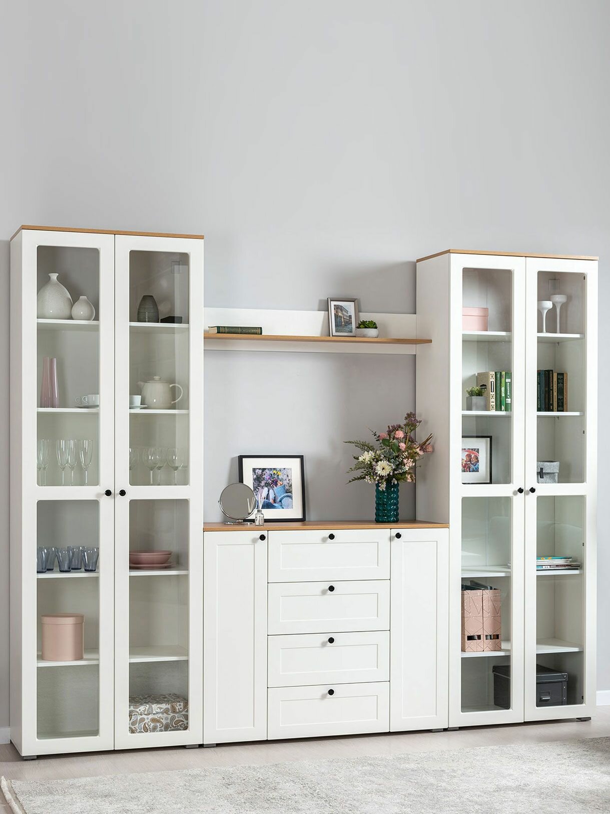 Гостиная комплект Остин, комод, настенная полка, шкаф-витрина, 280х41.9х229.8 см, Белый шагрень / Дуб Крафт золотой