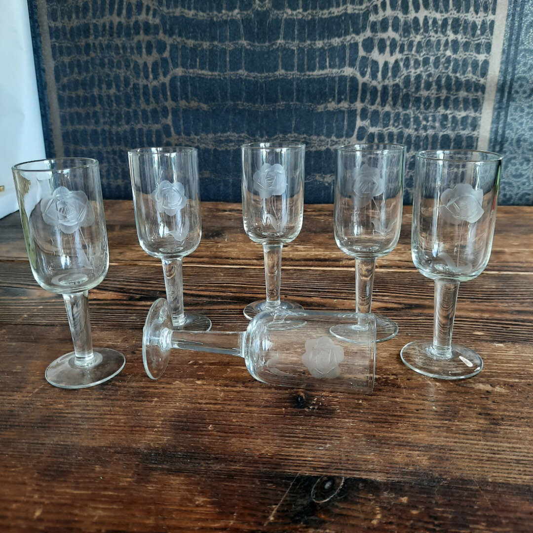 Набор рюмок стеклянных с гравировкой розы, 60 мл СССР, 6 предметов