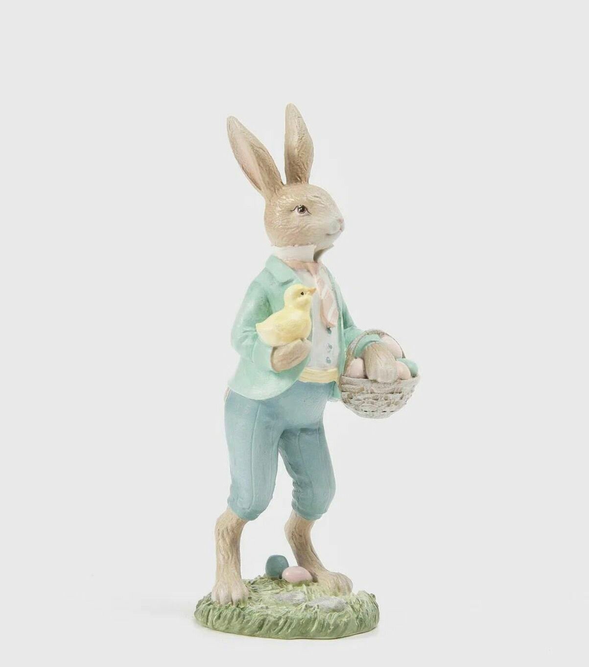 Статуэтка Кролик мальчик12 см с корзинкой пасхальных яиц и цыпленком на руке в салатовом костюме и розовом галстуке ROYAL GARDEN Co. UK