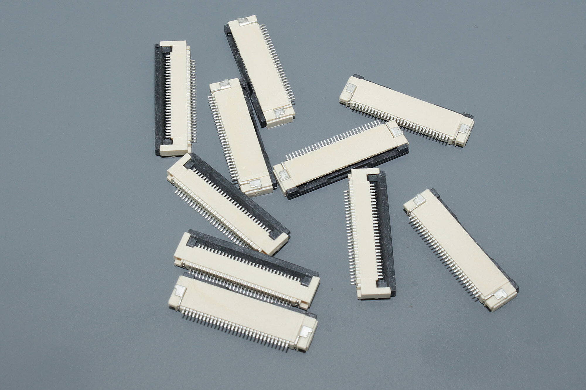 Разъем FPC Flip-Lock 0510-30RLGF 30 pin высота 1мм шаг 0,5мм 10 шт