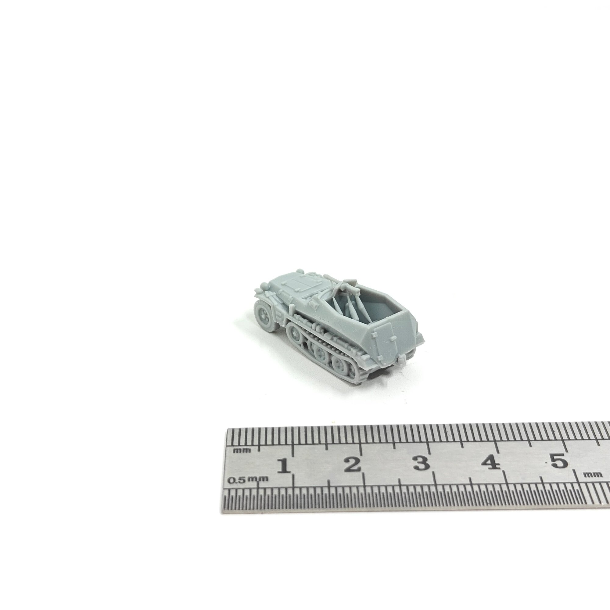 Модель Sd.Kfz. 250/1 Tusk Model 1/144 — фото 1
