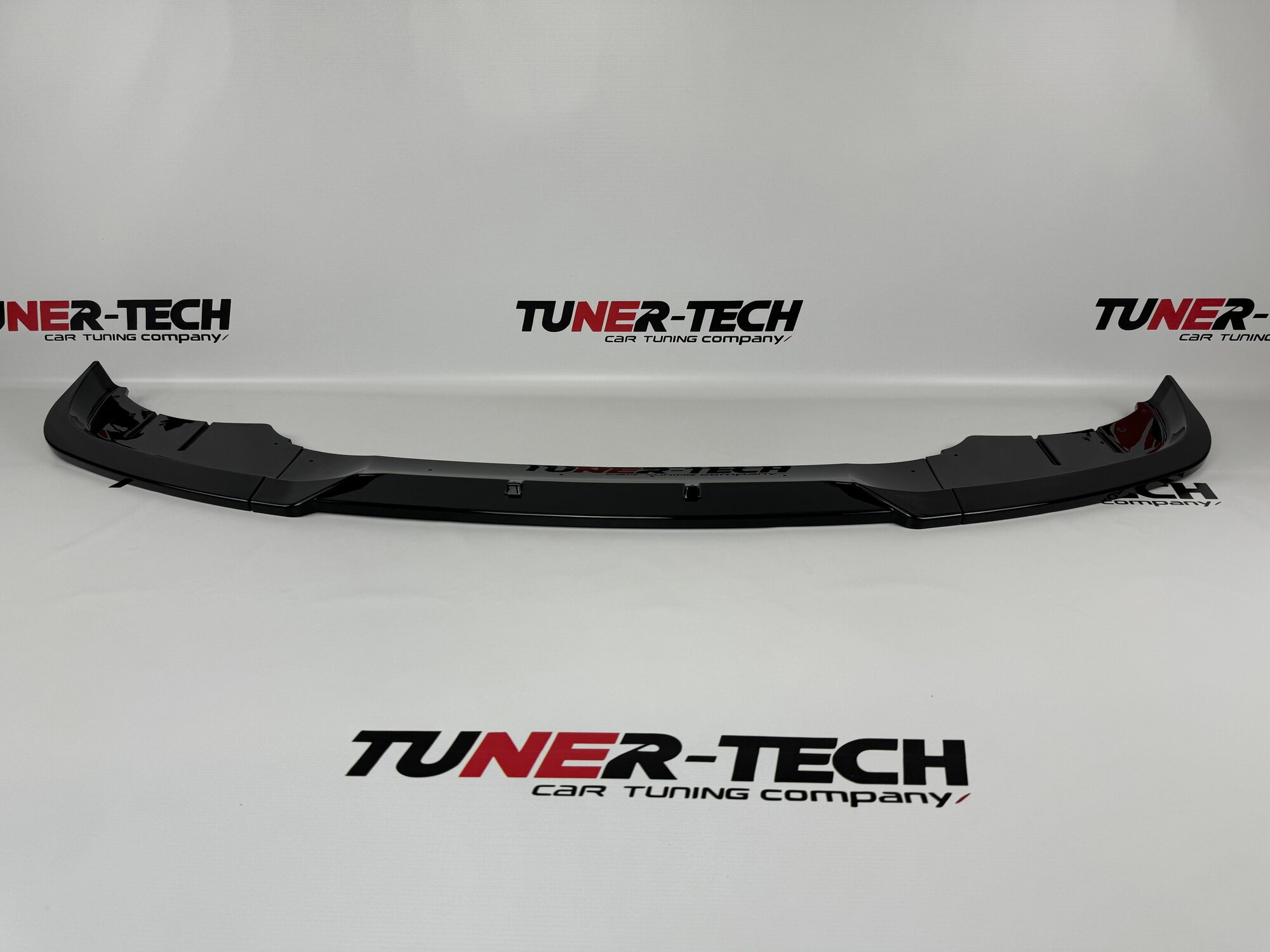 Крышки на зеркала М-стиль для BMW 5 F10 2008 - 2013 г. (черный глянец)