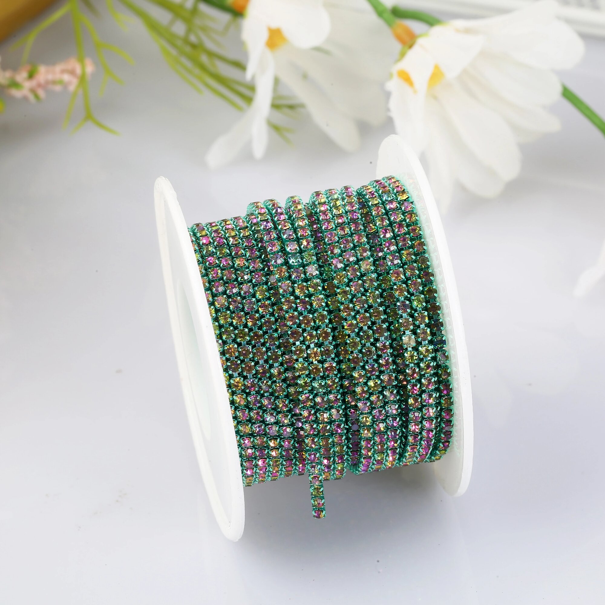 Цепочка RESEN цветная стеклянная 5 ярдов 10yards by roll, Изумрудный, Green Zircon Volcano