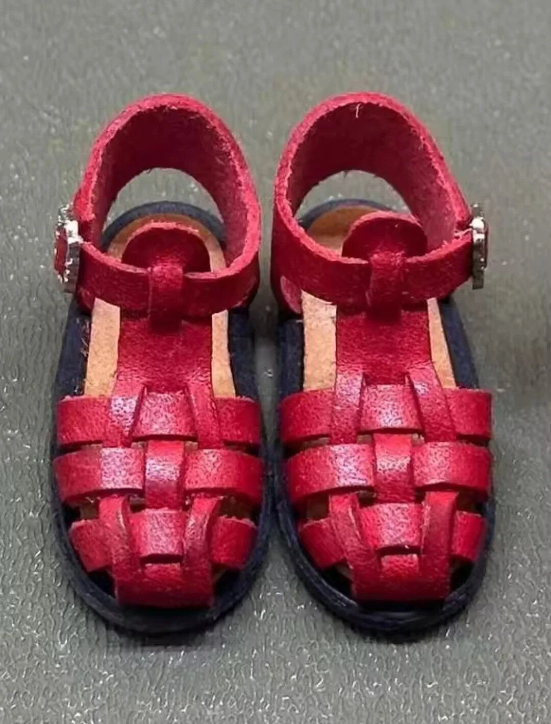 Красные кожаные сандалии для Blythe Landoudou Landazz, Color: D