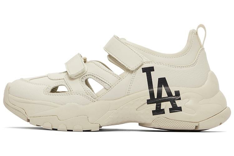 Треккинговые сандалии унисекс MLB бежевые, цвет new york yankees/cream 38 EU