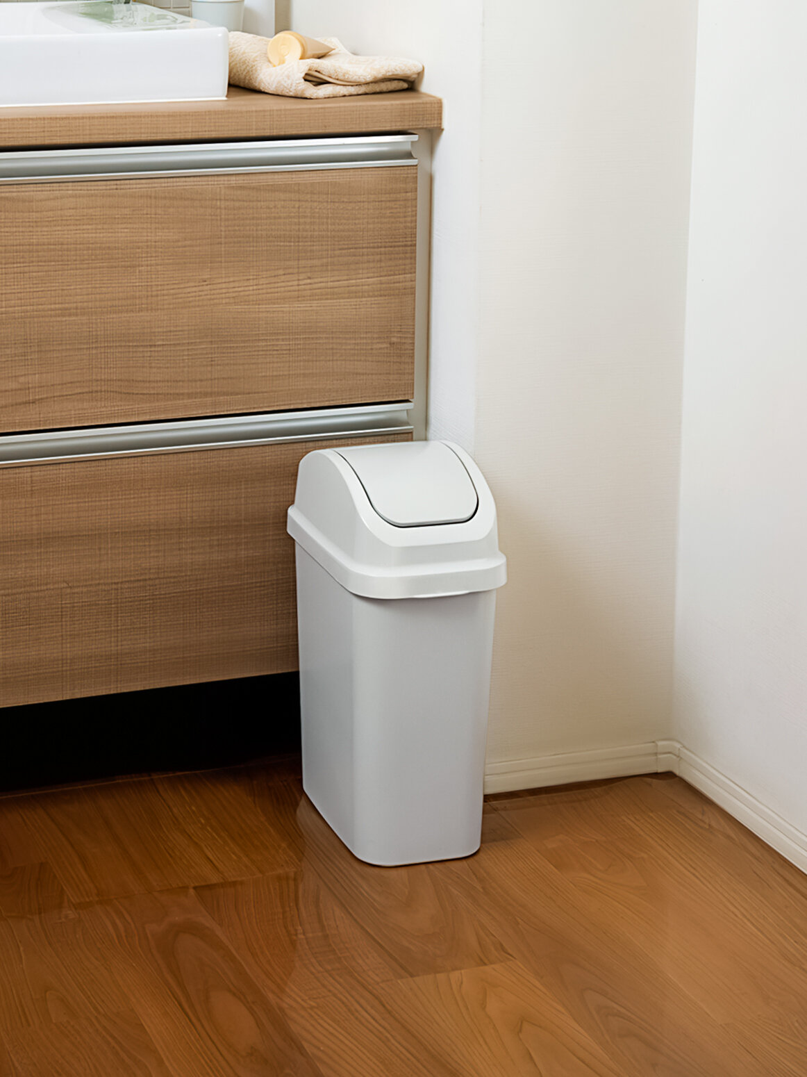 Ведро мусорное с крышкой 10 л 28,5х17,5х40 см