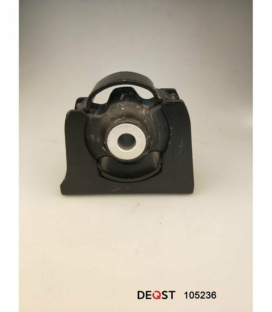 Опора двигателя передняя TOYOTA COROLLA (_E15_) COROLLA (_E15_) 01.07-, Deqst 105236
