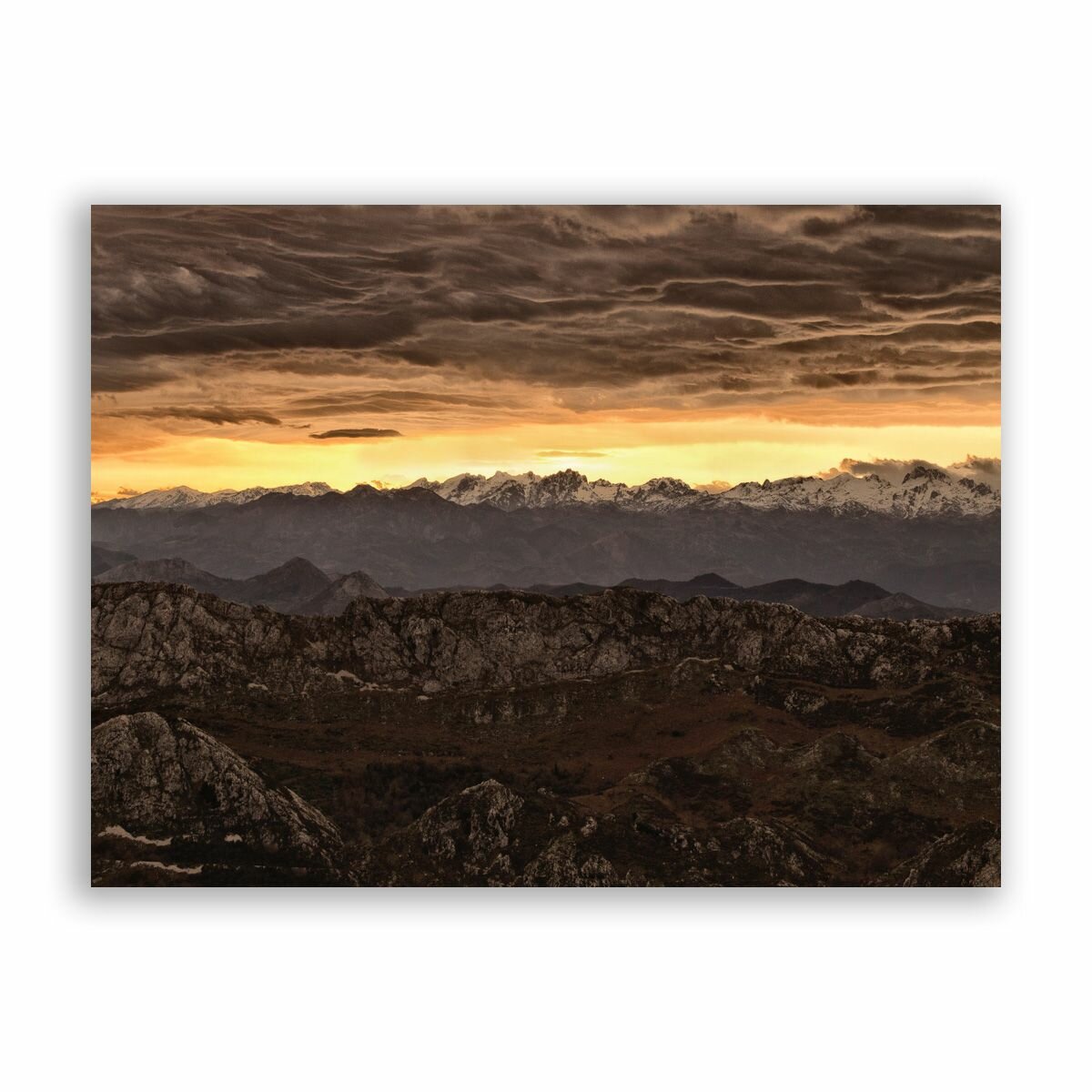 Постер, плакат на бумаге / Природа Испании - Горы / Размер 40 x 53 см