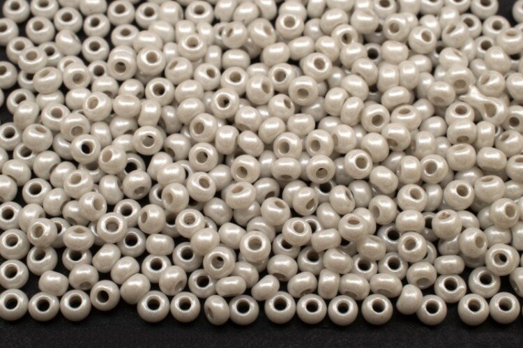 Бисер чешский PRECIOSA круглый 10/0 16249 серый непрозрачный, 5 грамм