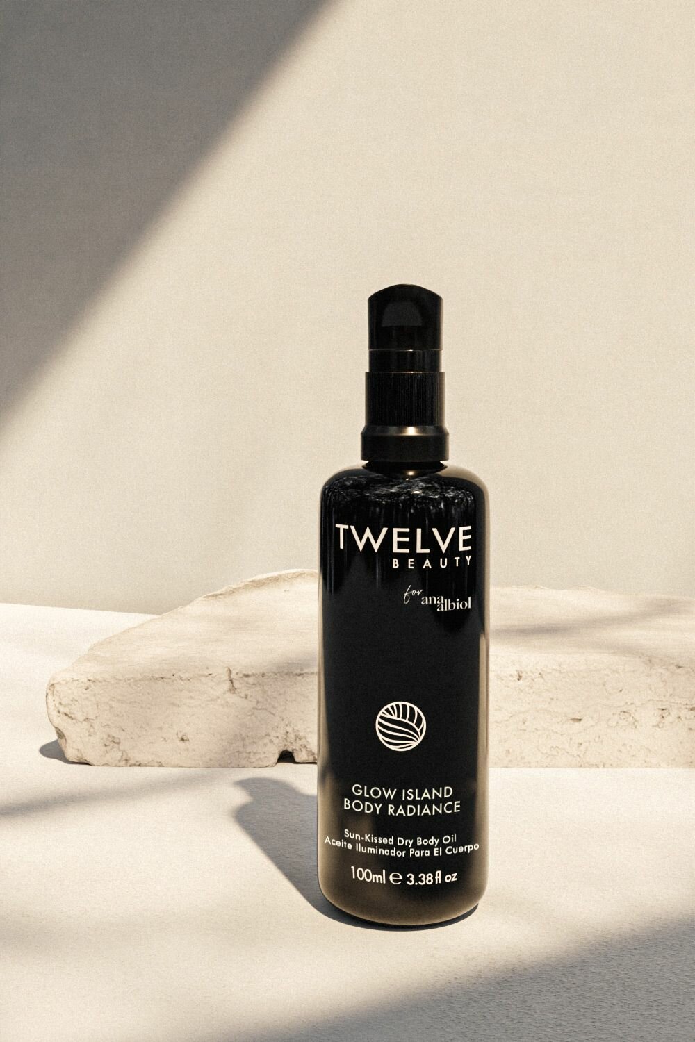 Twelve Beauty Glow Island Body Radiance 100 ml - Средство для тела Twelve Beauty "Сияние острова" 100 мл