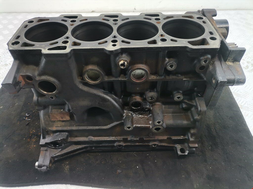 Блок двигателя (блок цилиндров) Opel Insignia 1 55565911 арт. 2045442