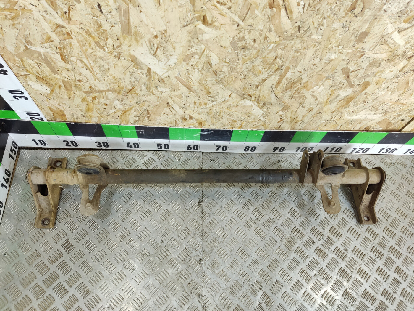 Балка передняя поперечная VAZ 2110 21120290440000