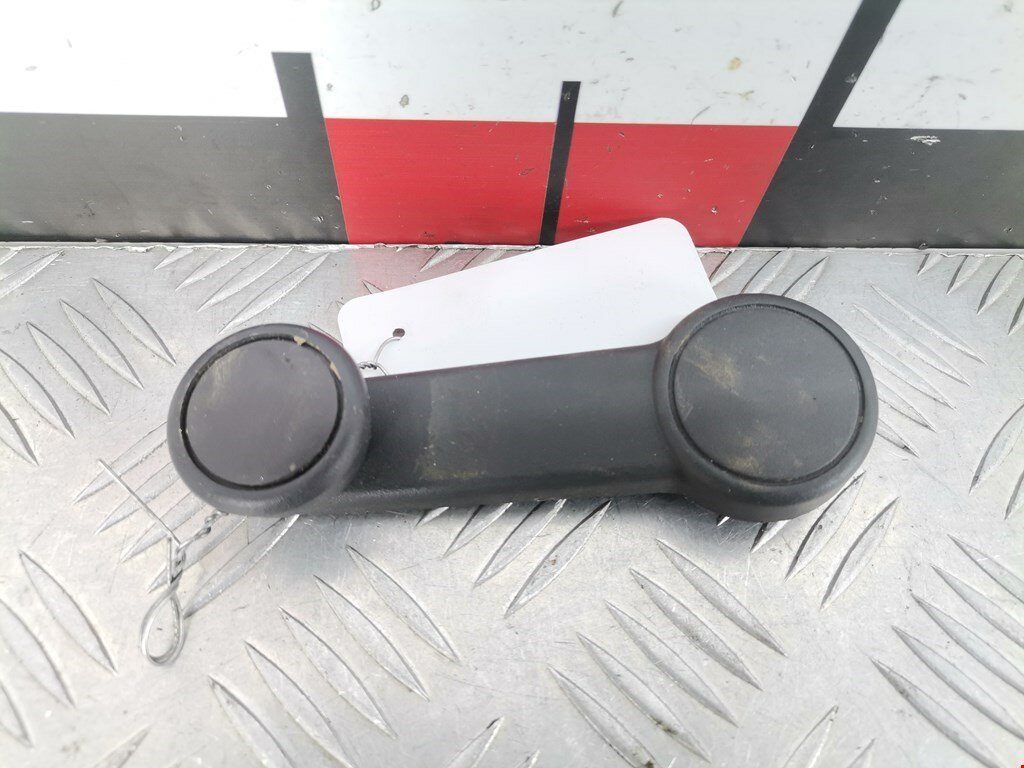 Ручка стеклоподъемника Ford Focus 1 93BBF23342 арт. 1795182