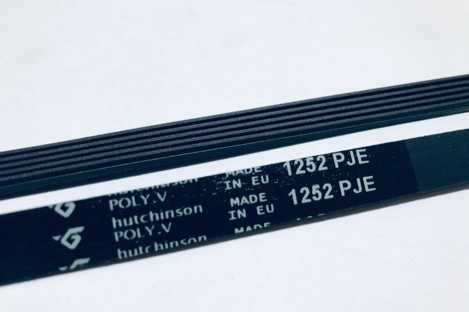 Ремень для стиральной машины Bosch 1252 J5 Hutchinson 00360767