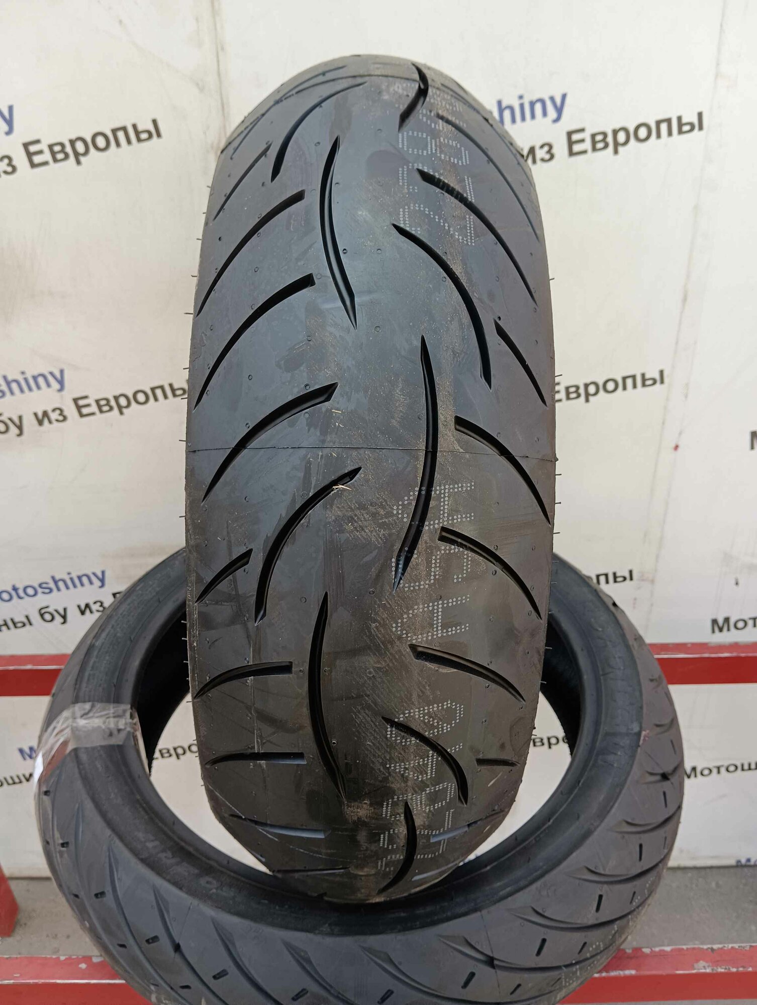 Мотошина 190/50 R17 Metzeler Roadtec Z8