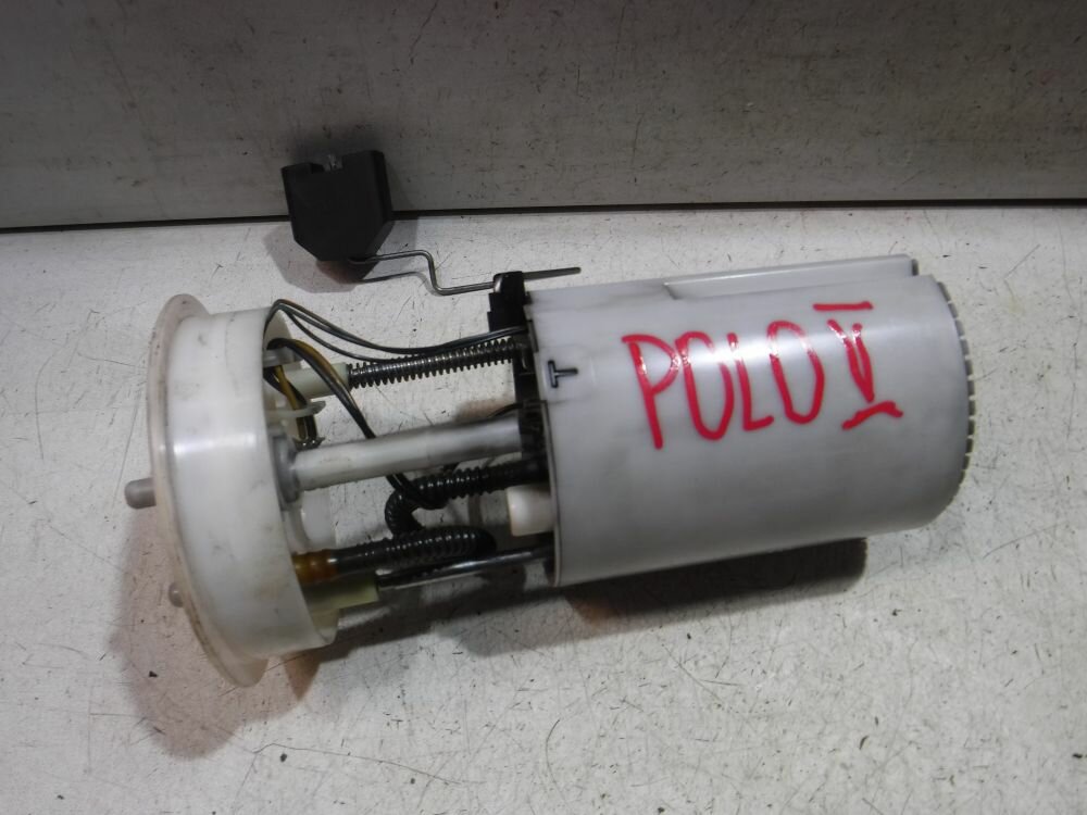 Насос топливный VW Polo V 6RU919051A