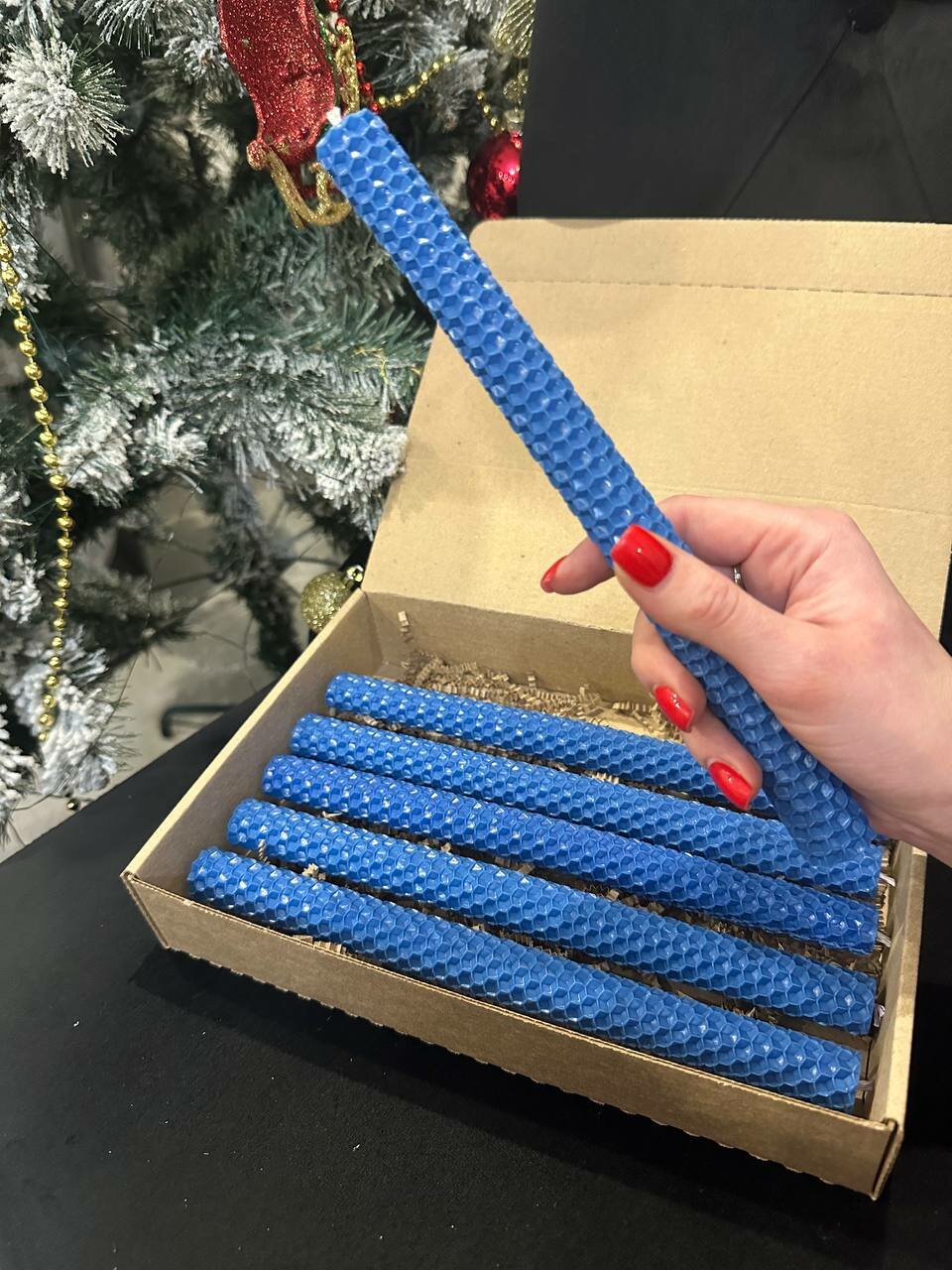 Набор свечей из вощины подарочный синий 6 шт