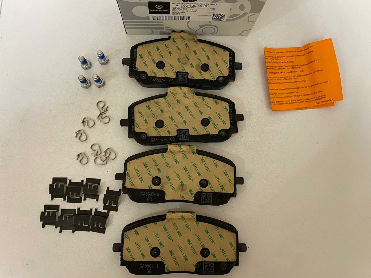 Тормозные колодки передние Mercedes Benz GLB GLE GLA G CLA A B Class / A0004204802