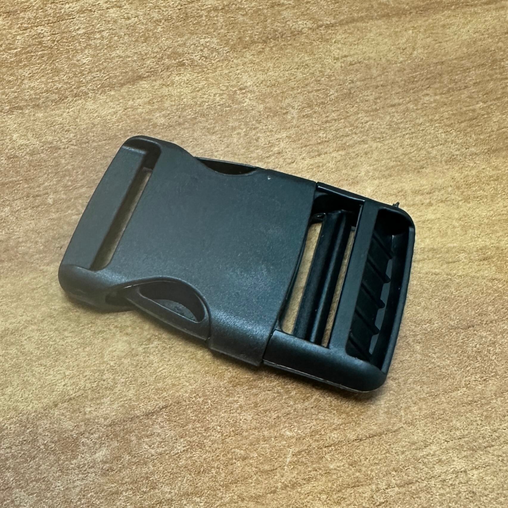 Фастекс 40 мм - Полуавтоматическая пластиковая застежка для стропы