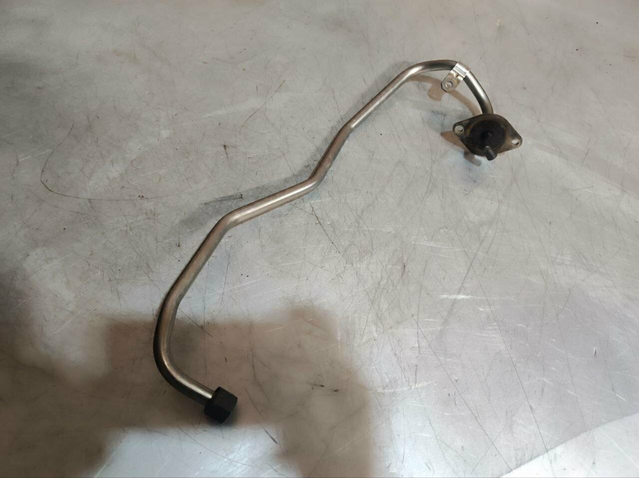 Патрубок (трубка) EGR Mazda 3 2004