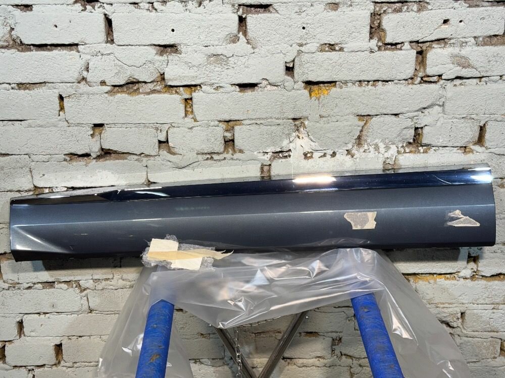 Молдинг двери передней левой Geely Monjaro 8889688739