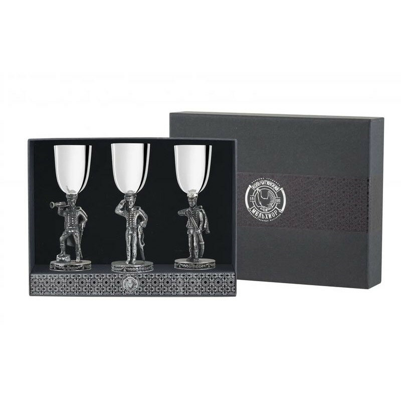 Кольчугинский мельхиор Набор из 3 рюмок "Аты-Баты" посеребренный полиров. с черн. (КМ3170306)