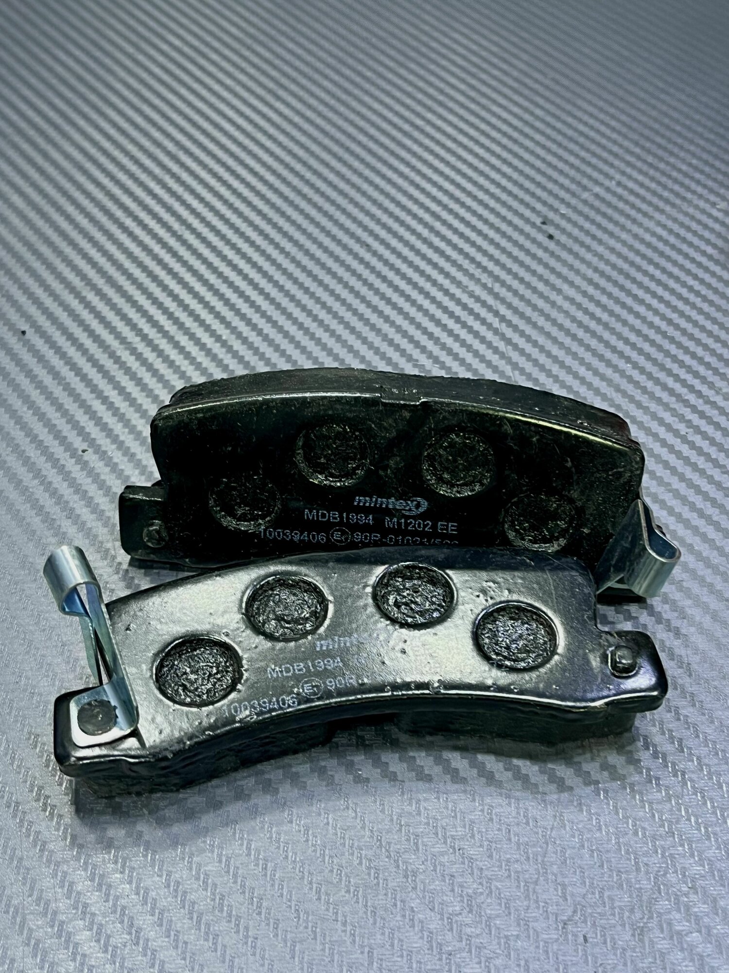 Колодки тормозные дисковые задние, комплект Mintex на а/м марки TOYOTA арт. MDB1994