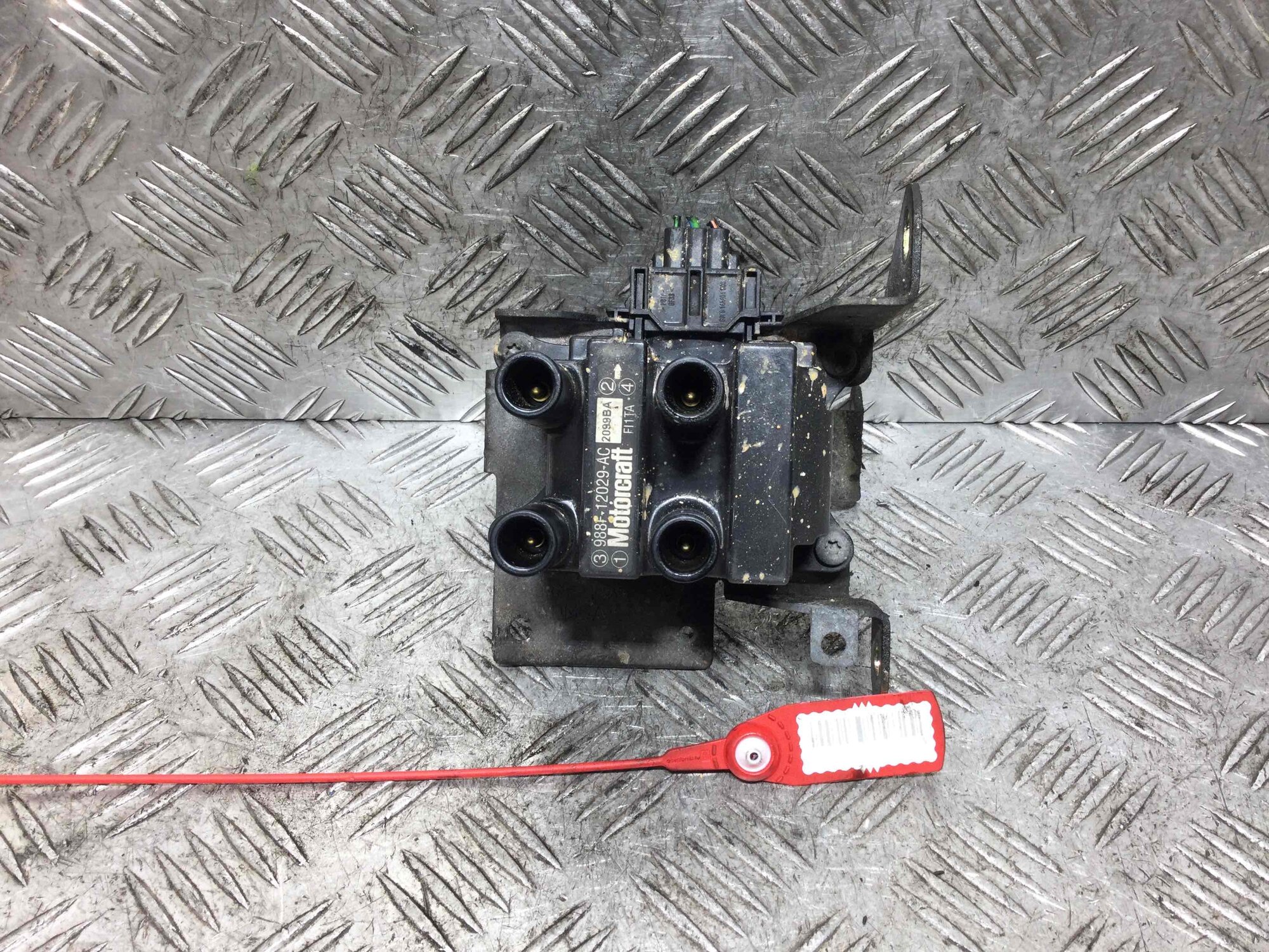 Б/У Катушка зажигания Ford Focus 1 поколение [рестайлинг] (2001-2005) 2002 г.