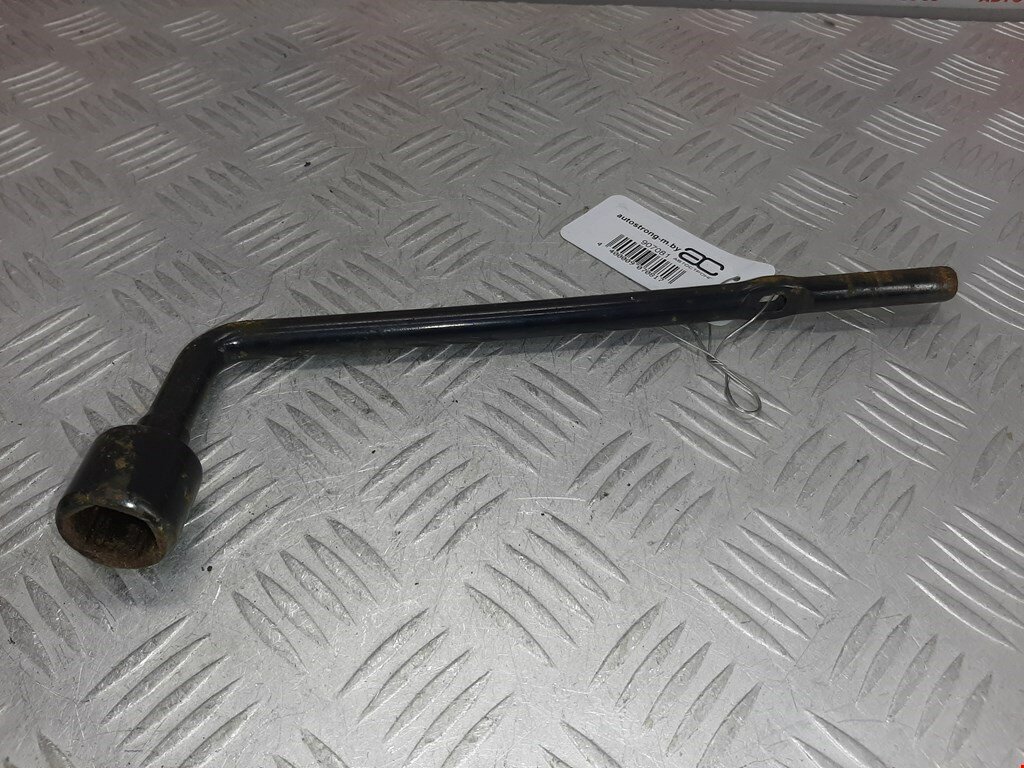 Ключ баллонный Kia Ceed 1 (ED) 091313B010 арт. 907081