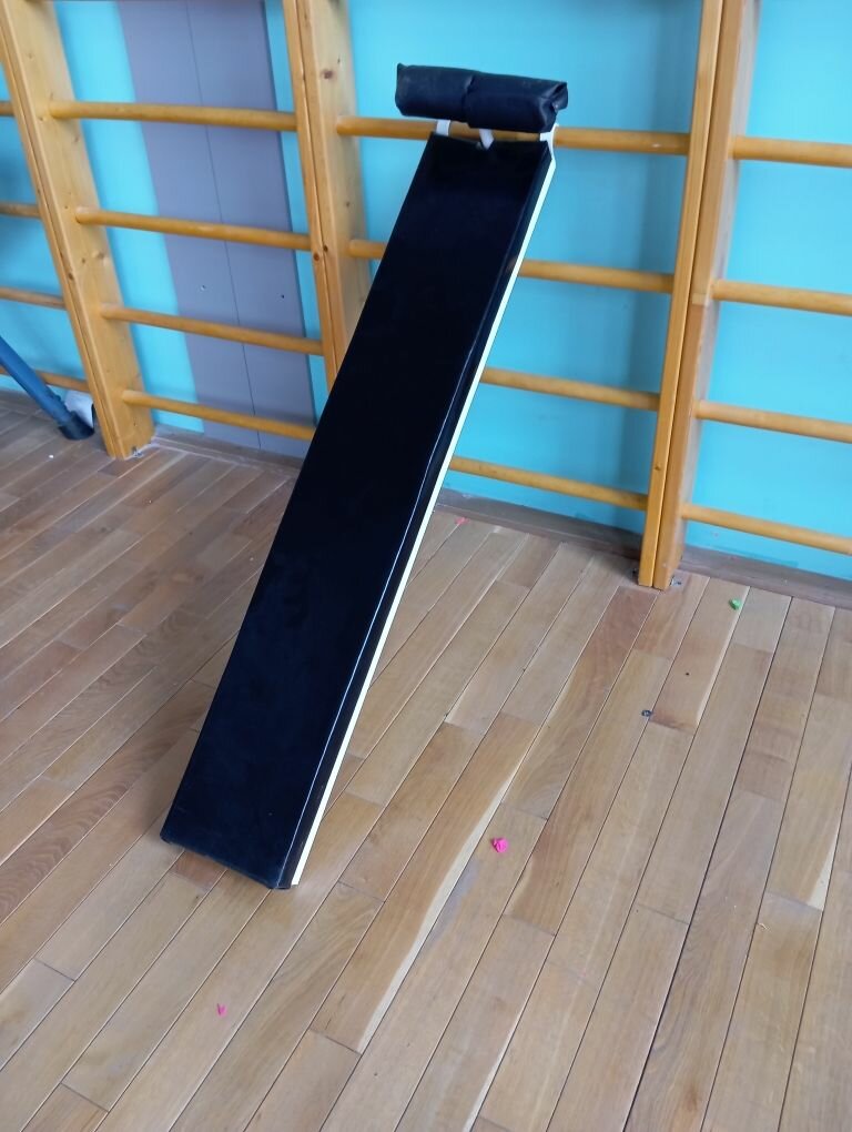 Доска для пресса навесная для гимнастической стенки