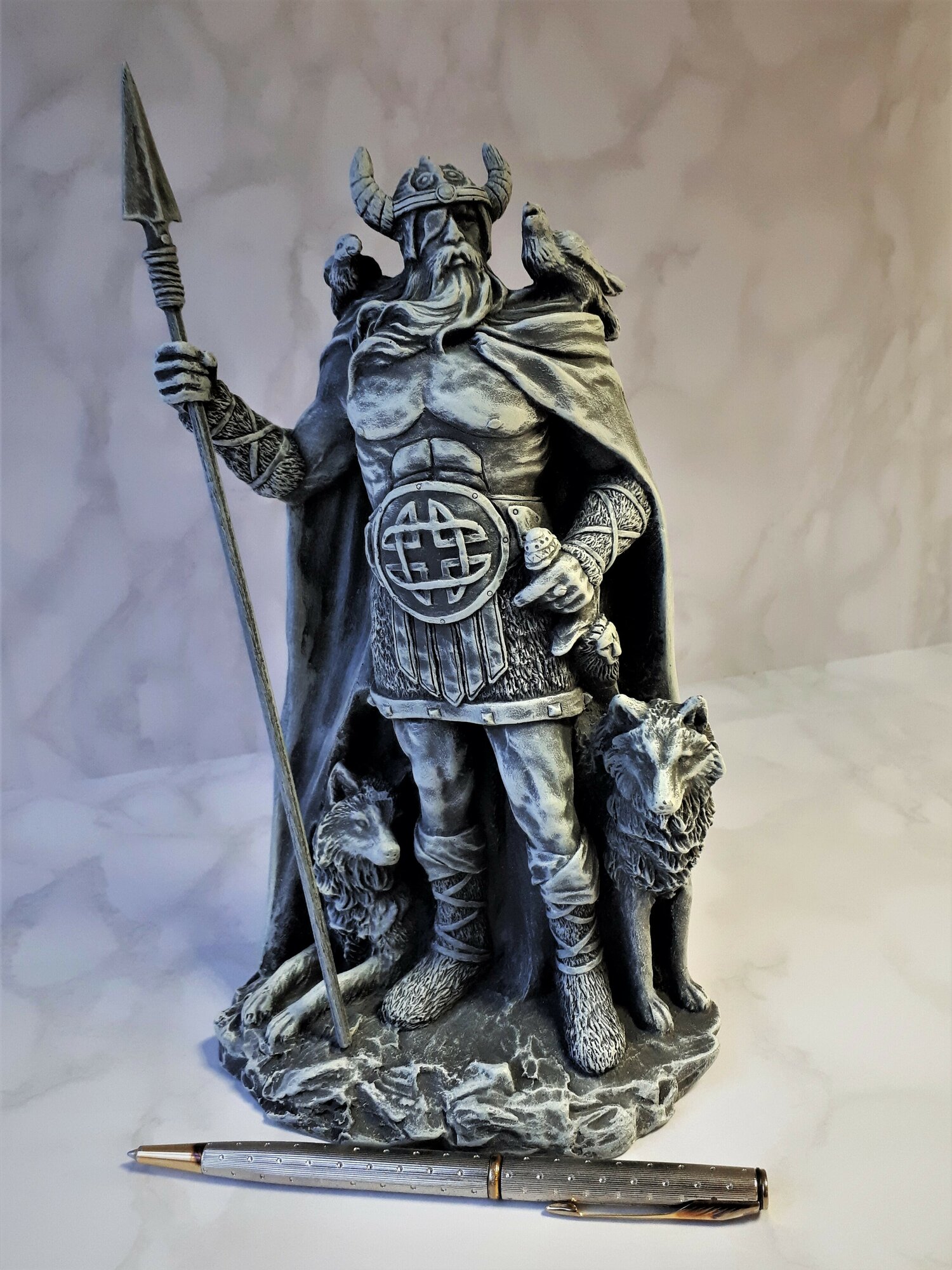 Статуэтка Бог Один, 23см. Мраморная крошка, серый