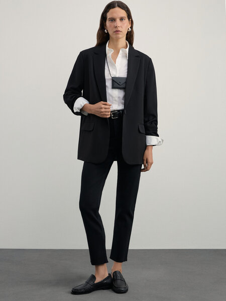 Джинсы зауженные 