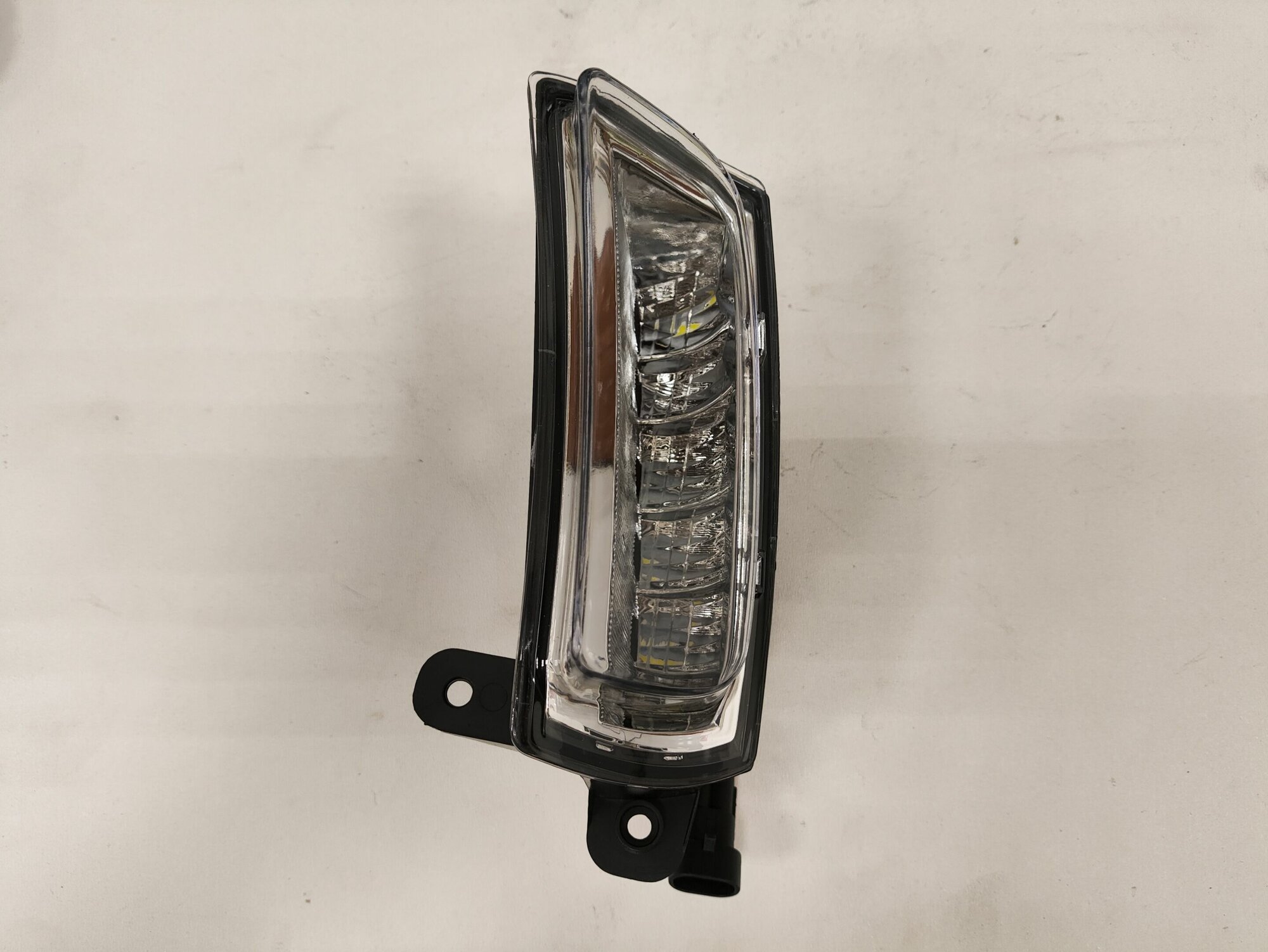 Дневной ходовой огонь левый Chery Tiggo 2 [1.5 16V 4AT внедорожник] J694499010