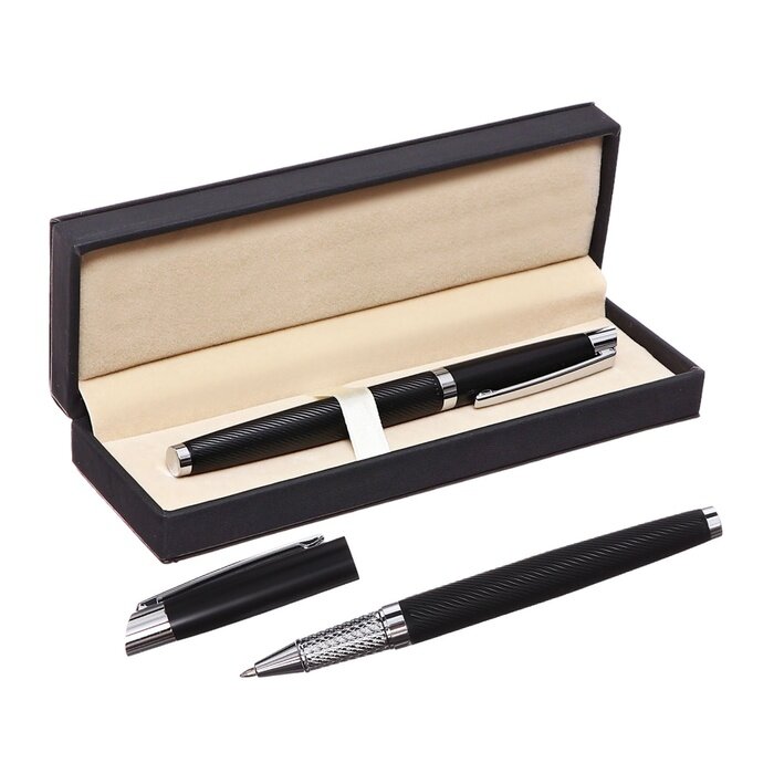 Ручка подарочная роллер, в кожзам футляре «Карбон», корпус черный/серебро